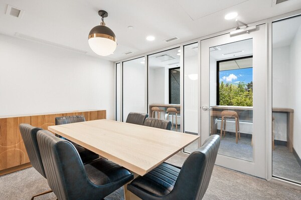 Aqua Corner Unit W Balcony And Amazing View #614 - 基洛納