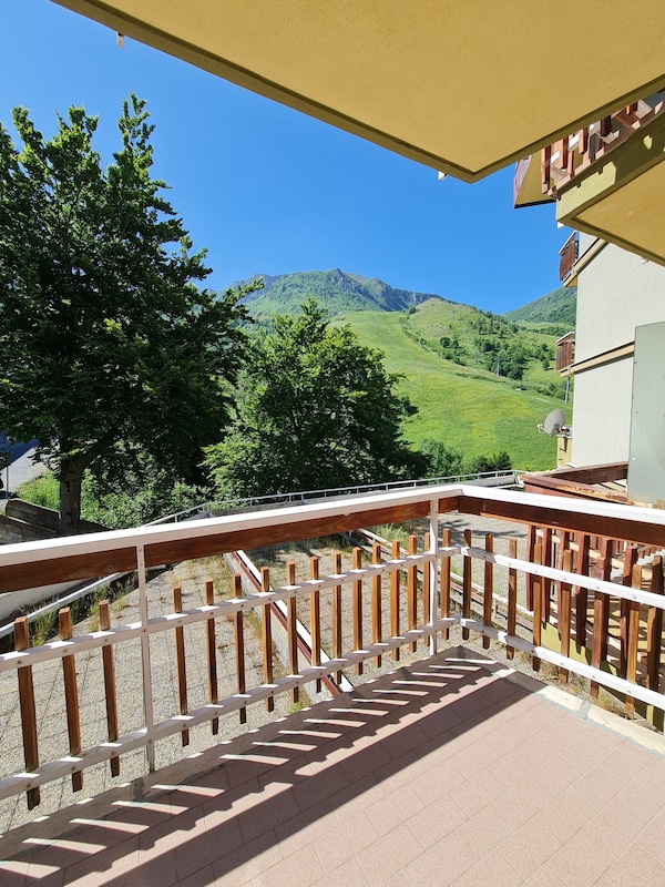 Lodging In Artesina With Alpine View, Ski-in/out, Fireplace And Sleeps 6 - Prato Nevoso