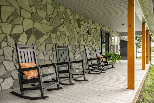 Relaxing Rancher - 30m To Downtown Nash - Gallatin, TN
