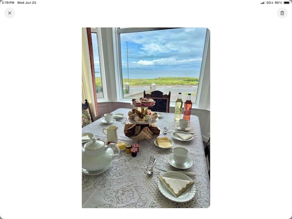 Pleasant 4-bedroom House, Wifi & Tv Near Portrush & Portstewart.\nsea & Golf View - Portstewart