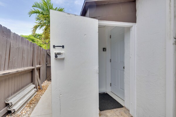 Lakefront Getaway W/ Dock Near Las Olas Beach - Miramar, FL