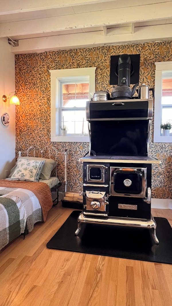 Tranquil 3-bedroom Farmhouse - Île-du-Prince-Édouard