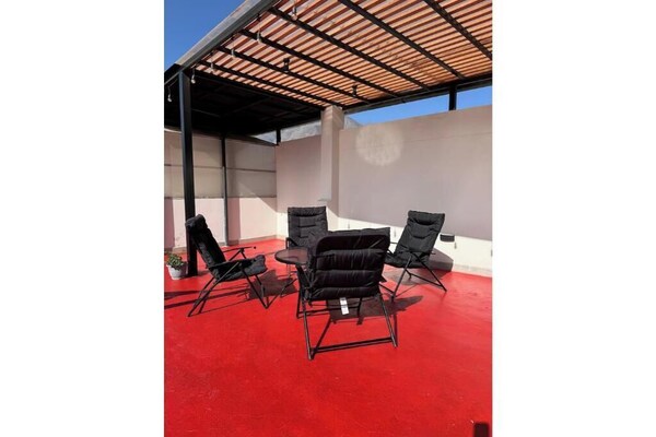 Spacious Duplex With 5 Bedrooms, Garage, Terrace - Caraz