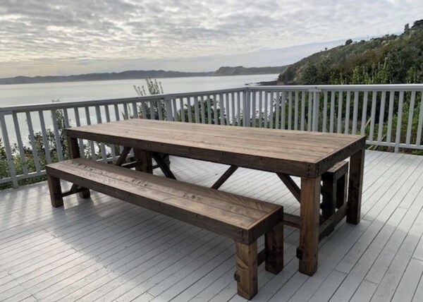Whale Bay Coastal Retreat - Your Luxury Surf Front Stay For Up To 13 Guests - Raglan