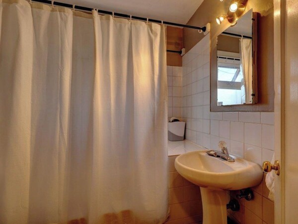 Elegance In Eastwood - St. Albert