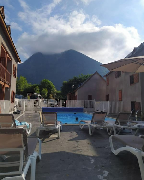 Homerez - Apartment In Cauterets - Shared Pool - Cauterets