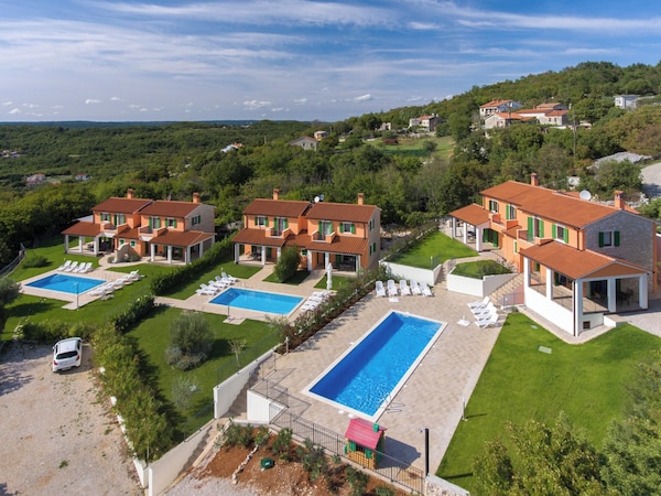 Homerez - Elegant Apartment In Ripenda Kras With Pool - Rabac