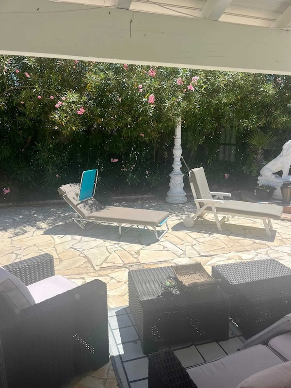Homerez - Charming House In Marseillan With Large Garden And Terrace - Marseillan