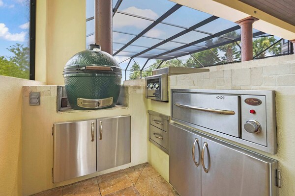 Sparkling Pool, Balcony Sunsets, Pool Table, Dock - Crescent Beach, FL