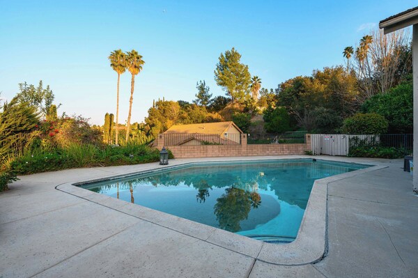 Luxury Hilltop Designer House W Pool Great View - West Covina, CA