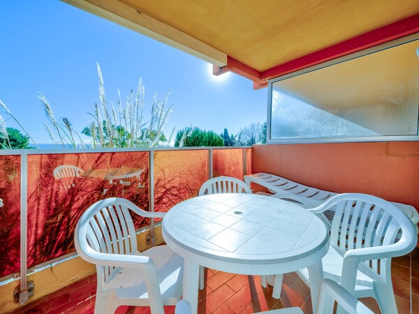 Comfortable Studio With Wi-fi, Sleeps 4, Near The Sea - モナコ