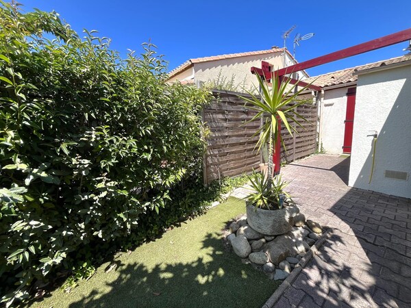 Cozy House In St-cyprien With Private Garden - Canet-en-Roussillon