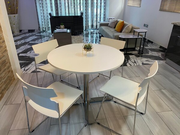 Luxury Living Lifestyle Apartment. Gh - Accra