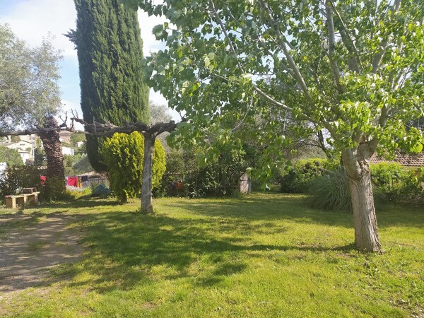Homerez - House In Autignac, Garden And Mountain View - Autignac