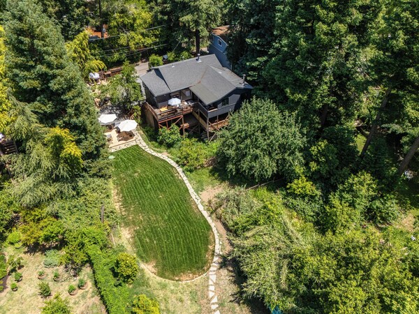 Point Of View! Stunning New Home! Private Dock!  Hot Tub, Pups, & More! - Sebastopol, CA