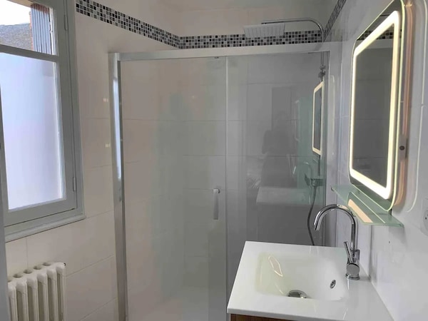 Homerez - Central Apt Néris-les-bains - Allier