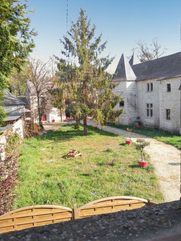 Homerez - Charming House In Courchamps With Garden View - Saumur