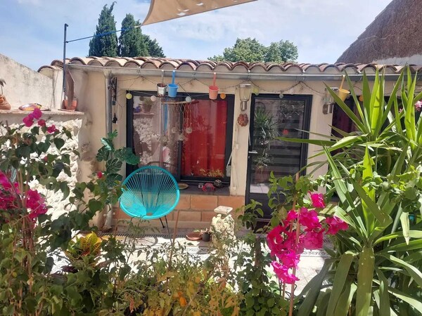 Homerez - Comfortable Apartment In Roujan Of 50 M² - Pézenas