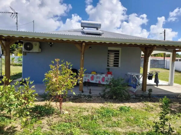 Homerez - Maison Accueillante à Grand-bourg Avec Jardin Et Terrasse - Marie-Galante