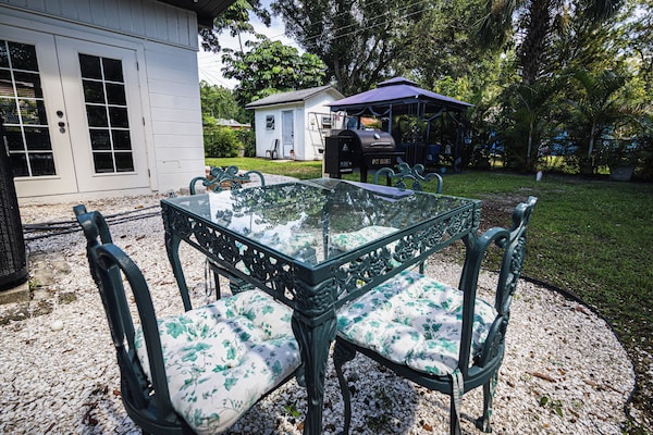 3-bedroom House In Fantastic Tampa With Wifi, Ac - Tampa, FL