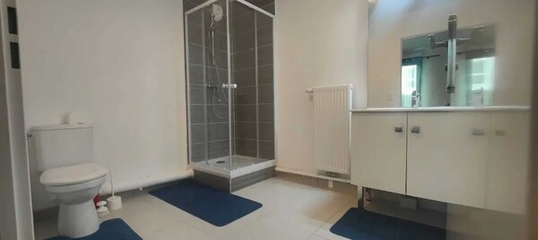 Homerez - Apartment In Chartres - Chartres
