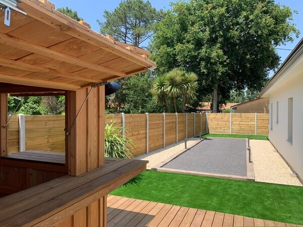 4-bedroom Vacation Villa With Boulodrome And Typical Bassin D'arcachon Summer Bar - Biganos