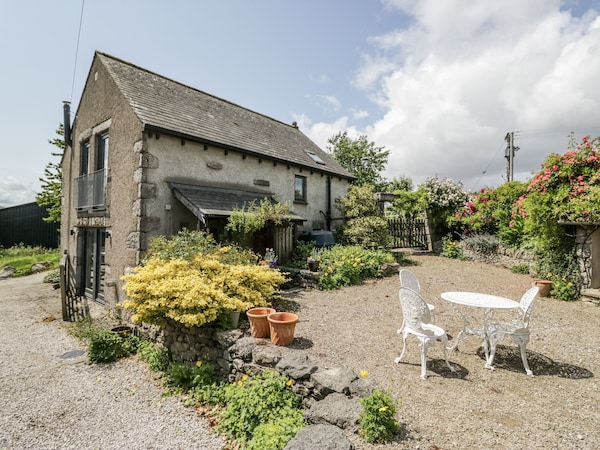 Threagill, Pet Friendly, Character Holiday Cottage In Carnforth - Carnforth