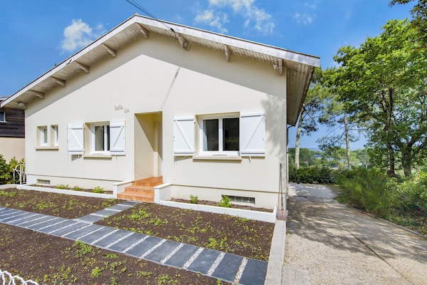 Villa 'Belle Vue - Carreyre, Lacanau' With Lake View, Wi-fi And Air Conditioning - Lacanau Océan