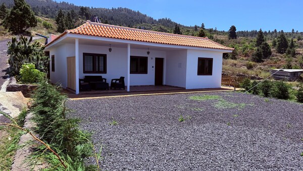Holiday Home 'Tajinaste' With Sea Views, Wi-fi And Air Conditioning - Los Llanos de Aridane
