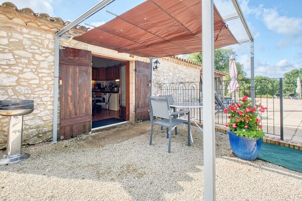 Le Nid - Fantastic Studio Gite With Pool In 30+ Acres Nr Bergerac - Lauzun