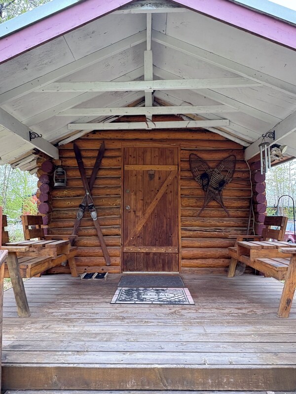 Cozy Historic Log Cabin In Downtown Talkeetna With Wifi - Talkeetna, AK