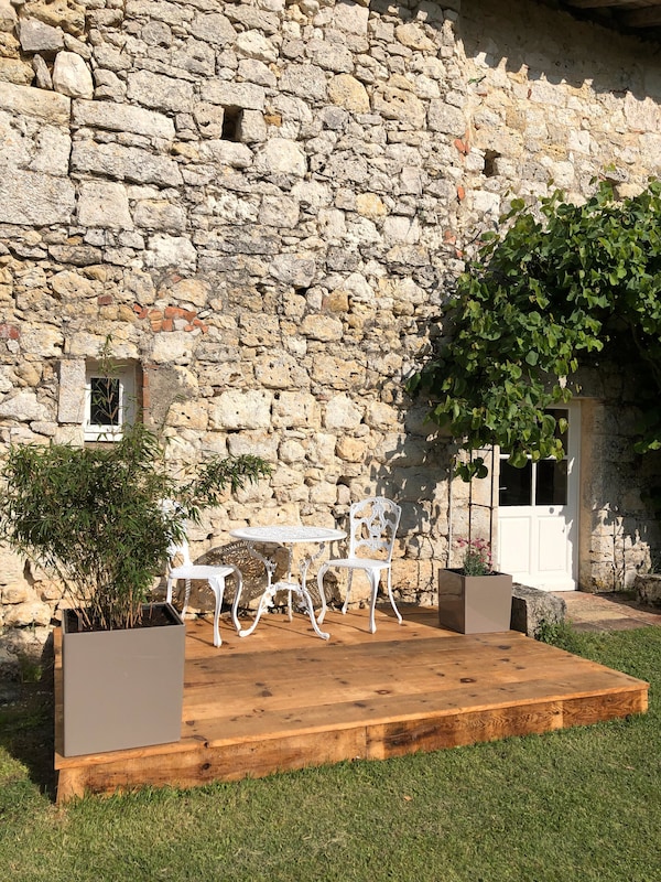 Séjour Paisible Au Gîte Du Château Des Fours, Dans Un Cadre Historique à Cumont - Beaumont-de-Lomagne