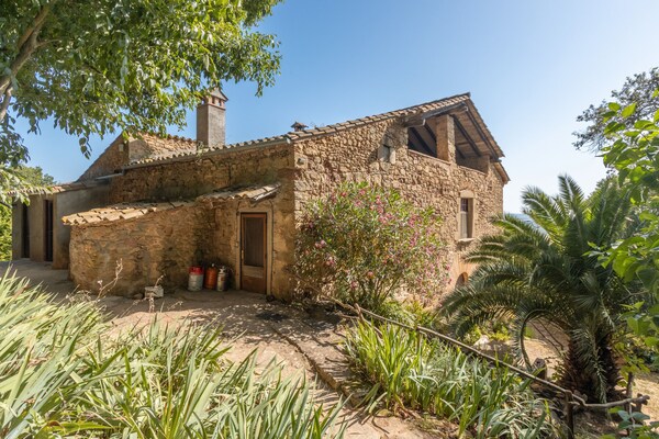 Cottage 'Can Ribes' With Outdoor Pool, Garden And Terrace - Girona