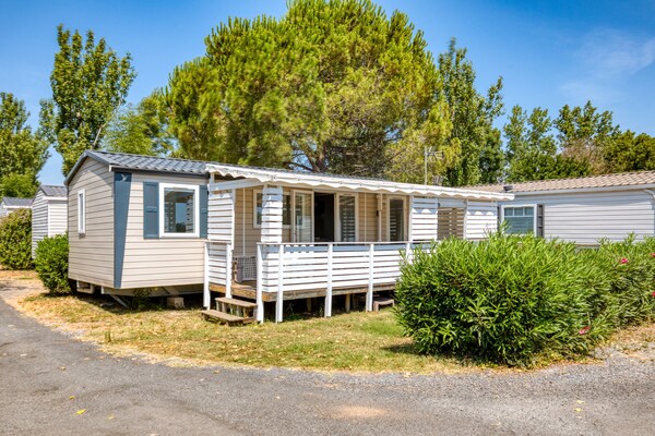 Caravan 'La Carabasse' With Private Terrace And Air Conditioning - Vias
