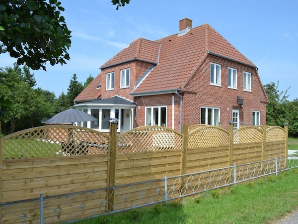 "Albina" - 4.5km From The Sea By Interhome - Rømø