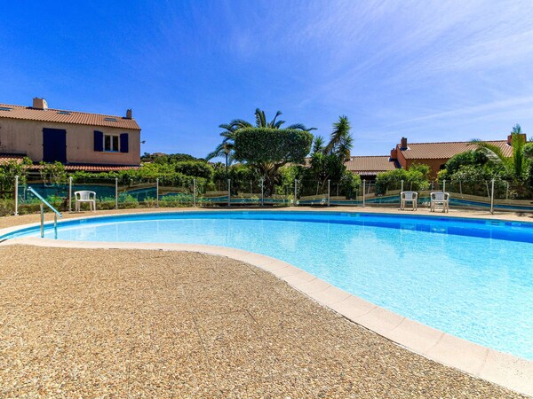 Duplex Au Pied De Bormes Avec Piscine Et Terrasse - Collobrières