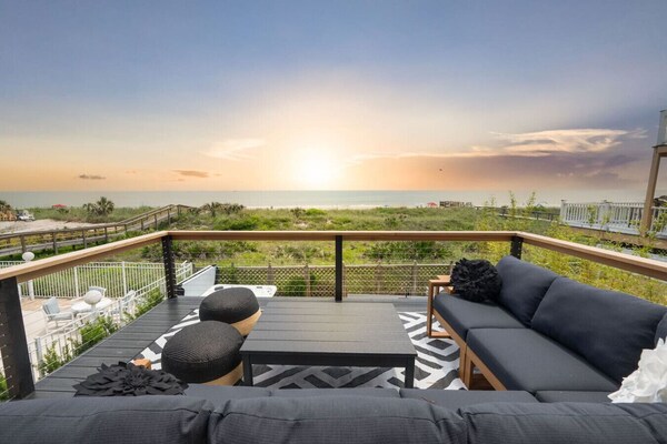 Seaside Rose-ocean Front, Private Pool, Ht Tub, Slps 28 - Vilano Beach, FL