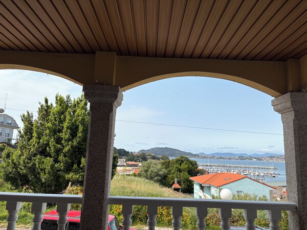 Wonderful Semi-detached House In The Heart Of Baiona - Nigrán