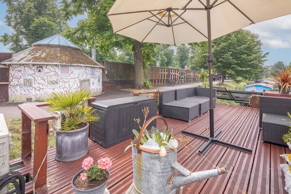 Central Cambridge Modern Solar Houseboat - Cambrige (UK)