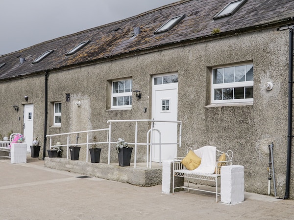 Derrywilligan, Romantic, With A Garden In Newry, Northern Ireland - Newry