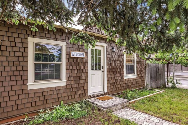Walkable Downtown Retreat W/loft - McCall, ID