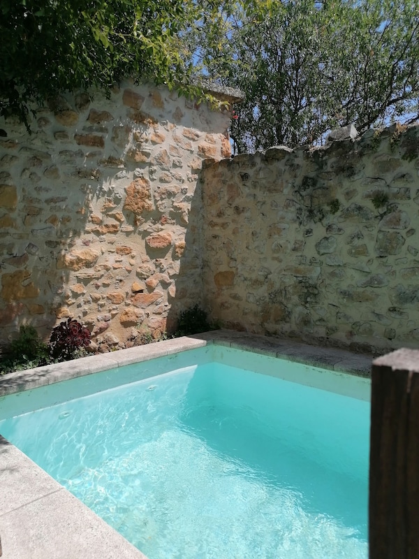 Charming, Artistic, Cool And Quiet House, Swimming Pool, Wooded Patio. - Bagnols-sur-Cèze