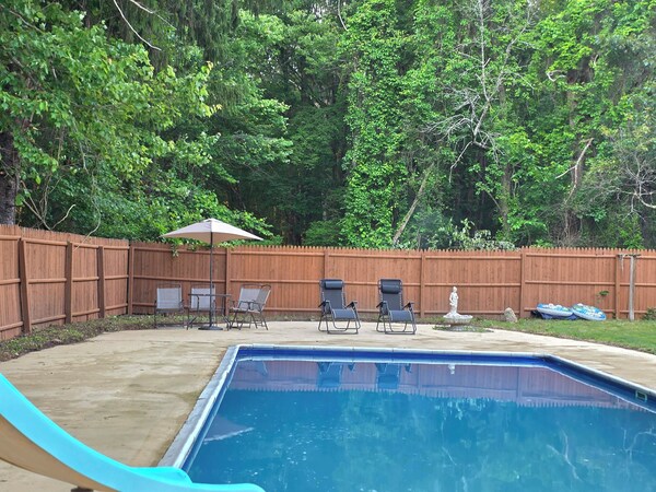 Charming Updated 4-bedroom House With Ac, Wifi In Quaint, Quiet Wilbraham - ラッドロー, MA