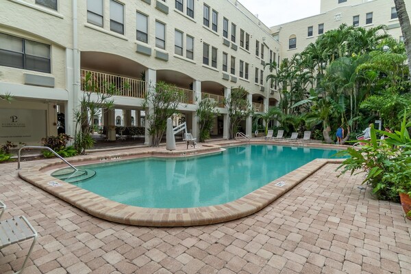 Amazing Palm Beach Islandpoolkingwi-fia/cisland Viewparking Pass - Palm Beach, FL