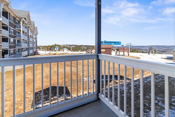 Great Views And Close To Trails Slopes And Village - West Virginia