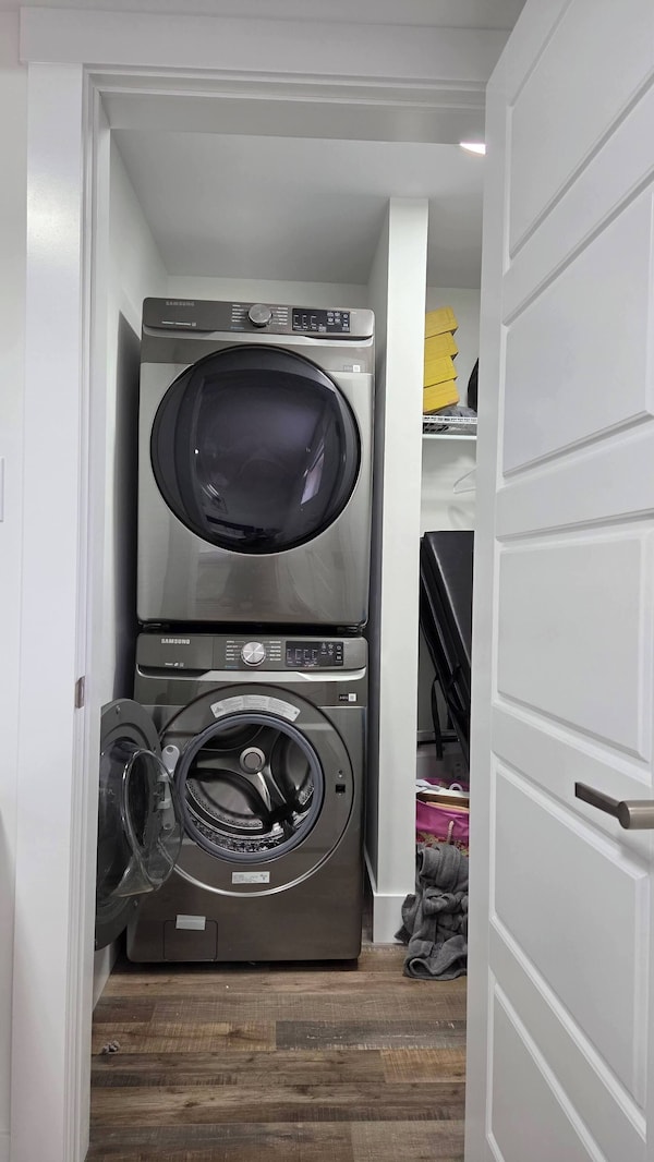 Cozy Modern Basement Suite In Riverview - Moncton