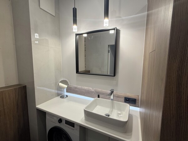 Sweet Harmony- 2-bedroom Apartment In Fantastic łóDź With Ac, Wifi - Łódź