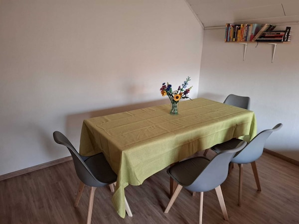 Große Gemütliche Und Familienfreundliche Ferienwohnung Mit Balkon Und Garten - Spessart
