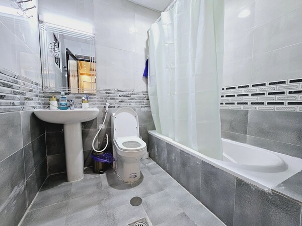 Cozy Studio Apartment With Ac And Wifi In Al Mushrif  Abu Dhabi - Abu Dhabi