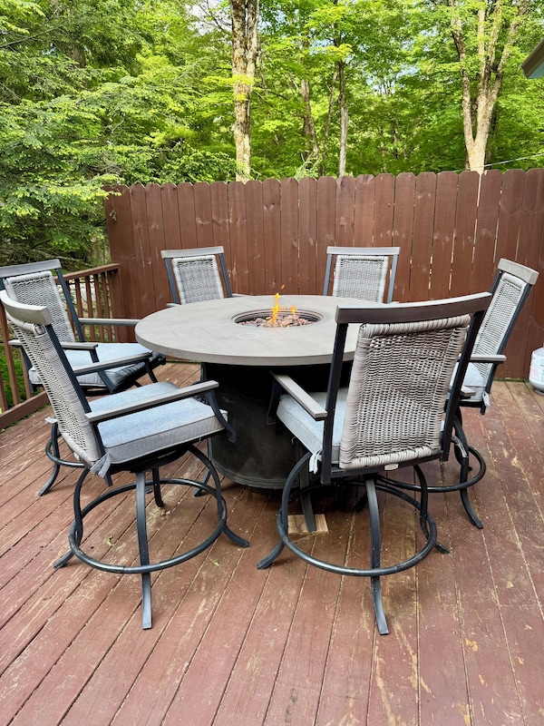 Superb 2-bedroom House With Adirondack Style  In Cranberry Lake - Star Lake, NY
